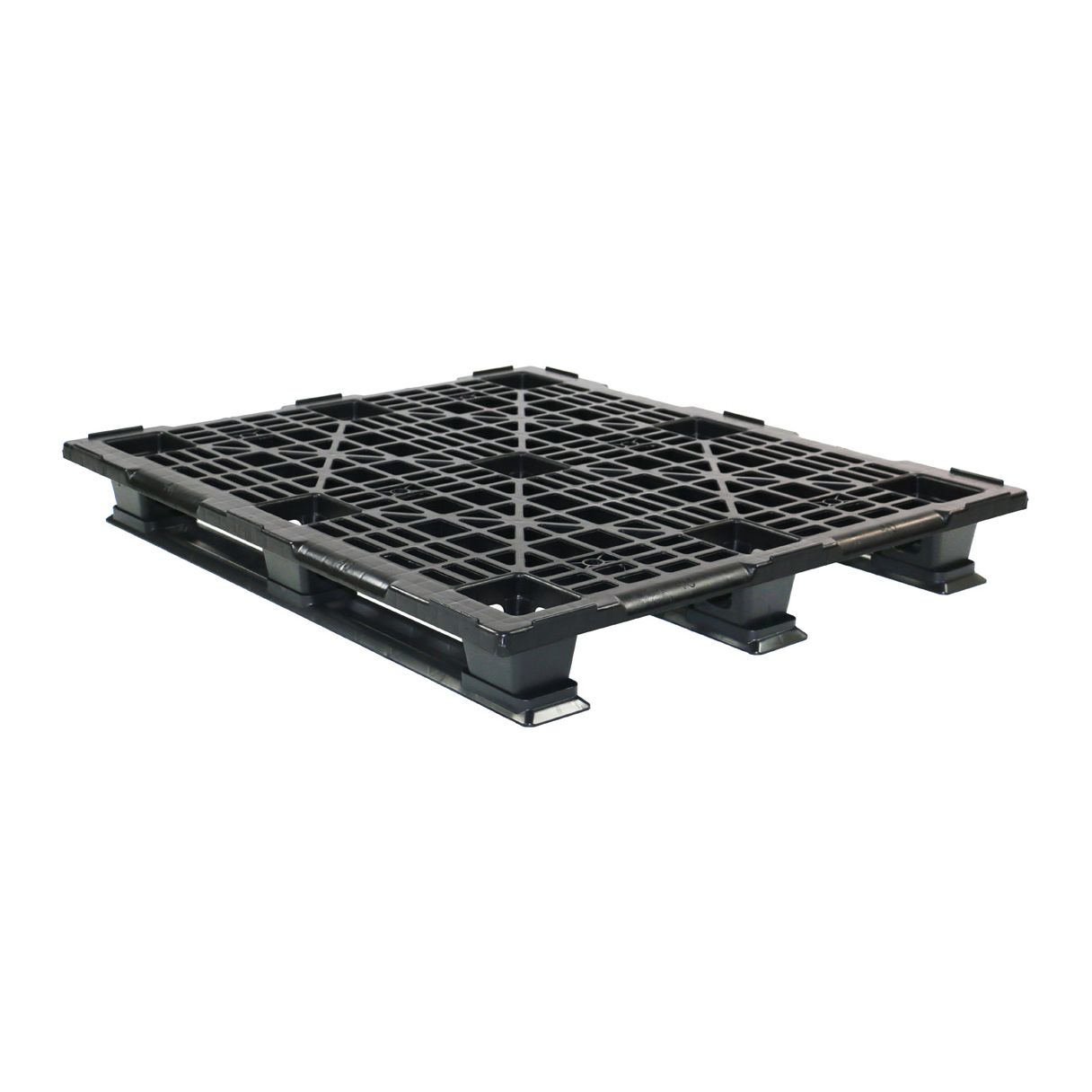 40 x 48 Stackable Mid-Duty Plastic Pallet With Lip - 3 Runner